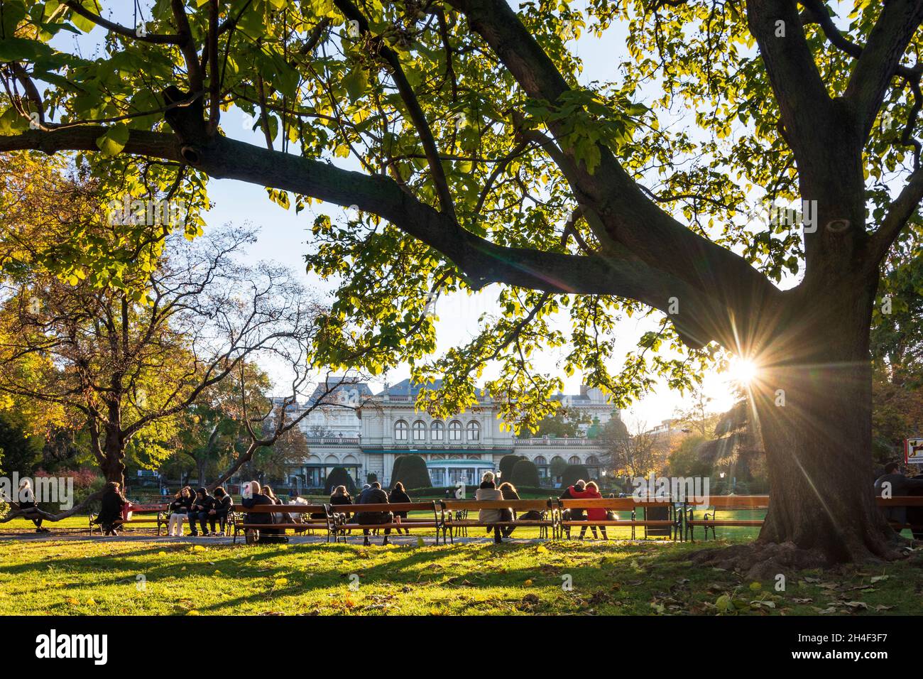 Kursalon in park stadtpark hi-res stock photography and images - Alamy