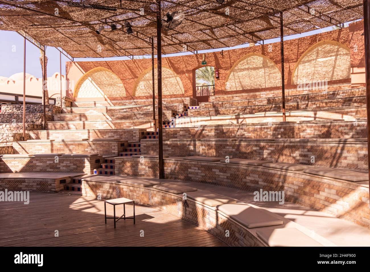 Open air meetings hi-res stock photography and images - Alamy