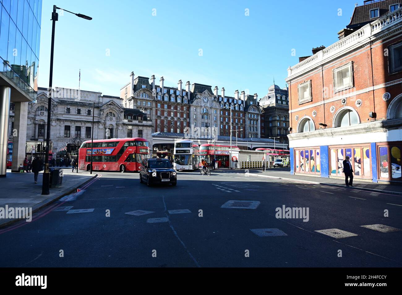 London, London City, UK: The front entrance of London Victoria main ...