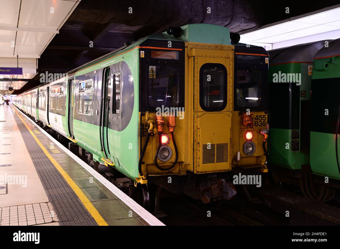 A southern class 455 at London Victorian station Stock Photo - Alamy