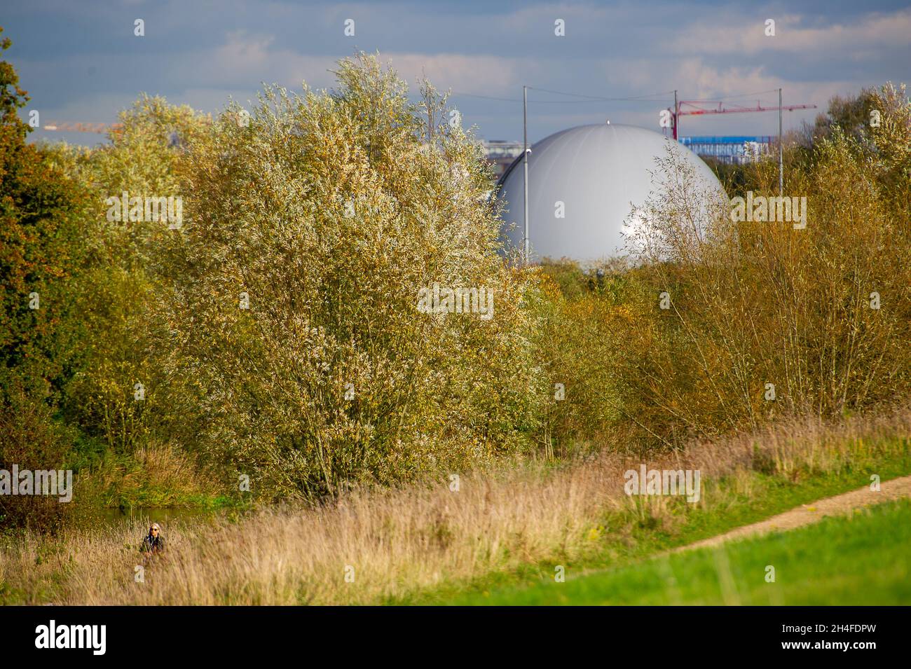 Sewage discharge thames hi-res stock photography and images - Alamy