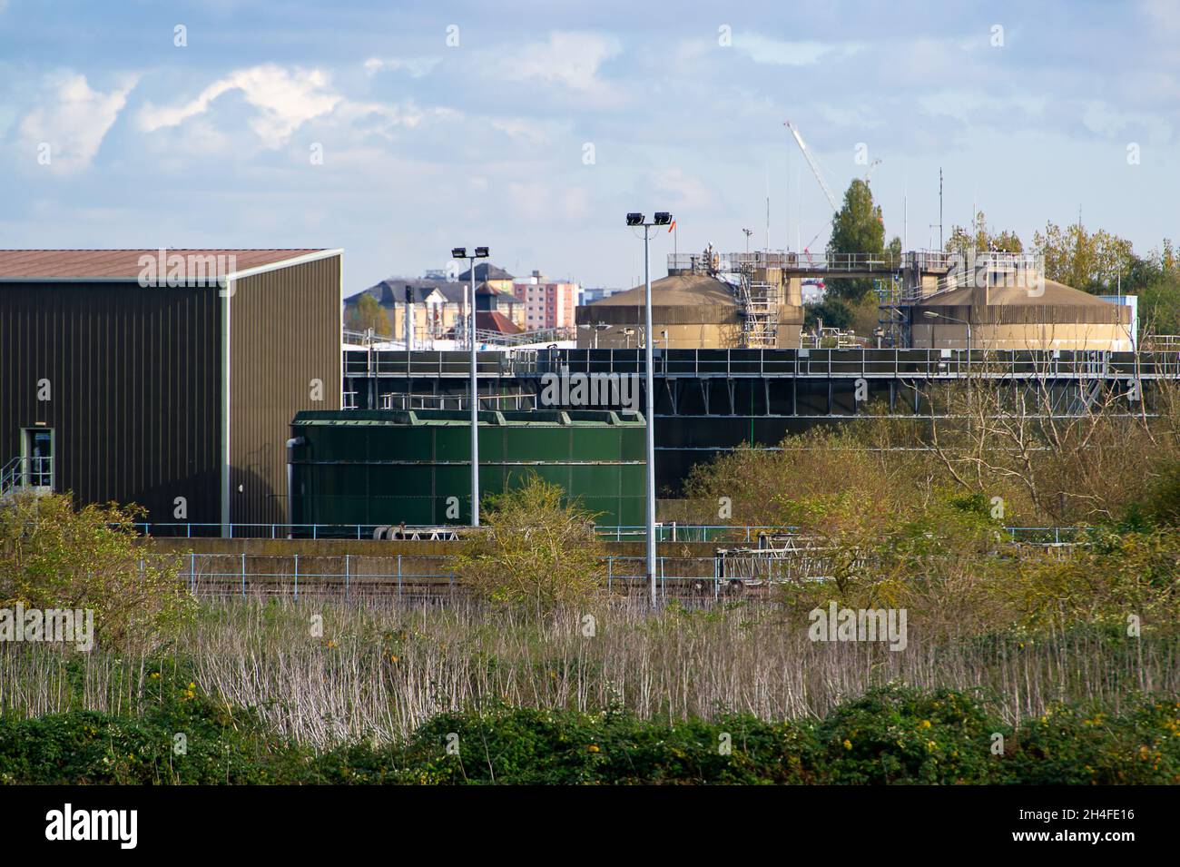 Sewage water treatment works thames High Resolution Stock Photography ...