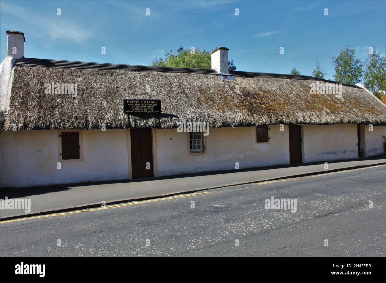 Robert burns cottage hi-res stock photography and images - Alamy