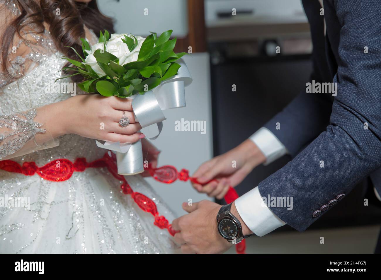 Lose the ribbon on the belly of the bride . Wedding . Bridesmaids lace ...