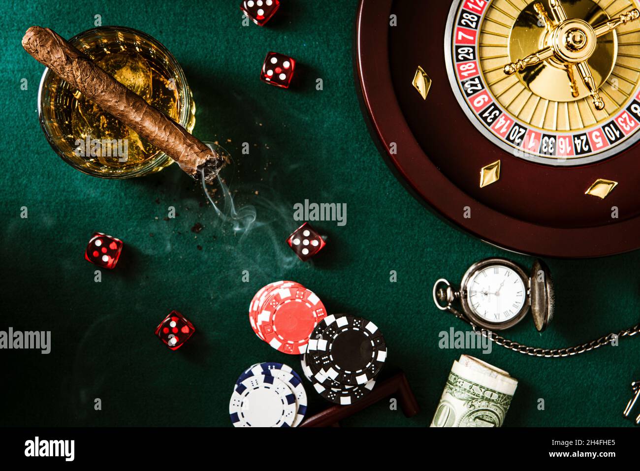 Chips on poker table hi-res stock photography and images - Alamy