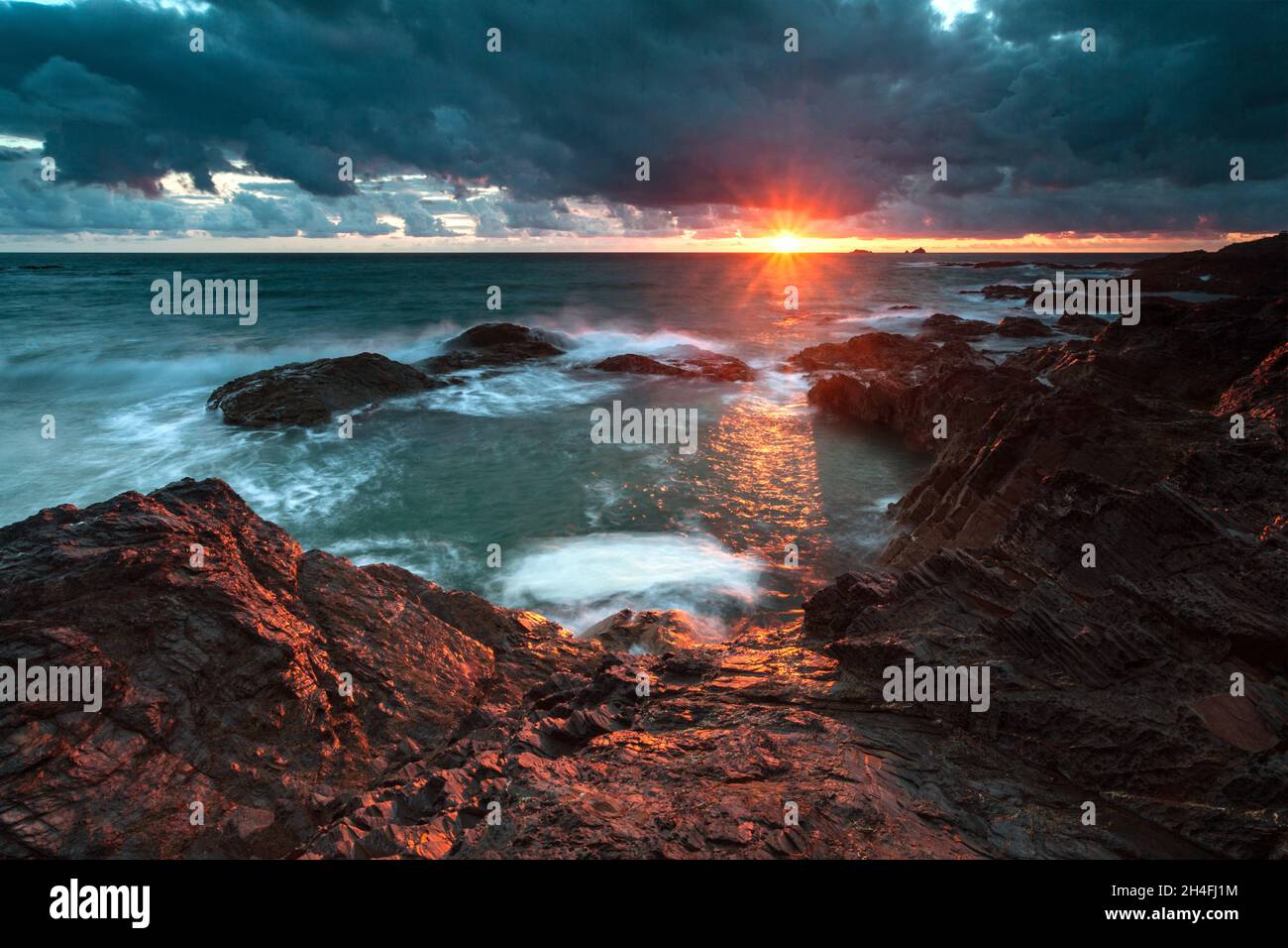 Treyarnon Bay Sunset Stock Photo - Alamy