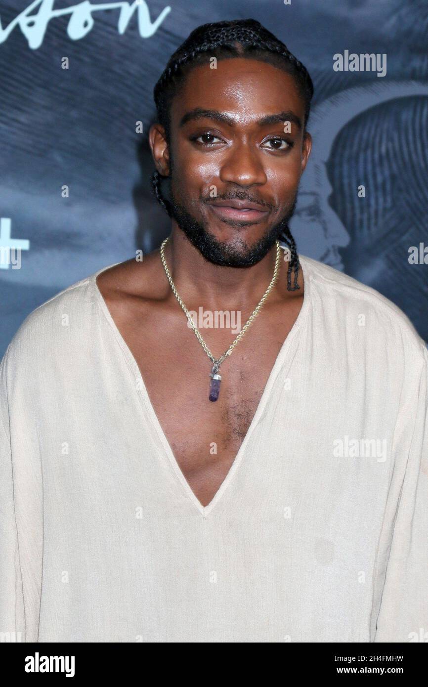 Los Angeles, CA. 1st Nov, 2021. Curtis Morlaye at arrivals for ...