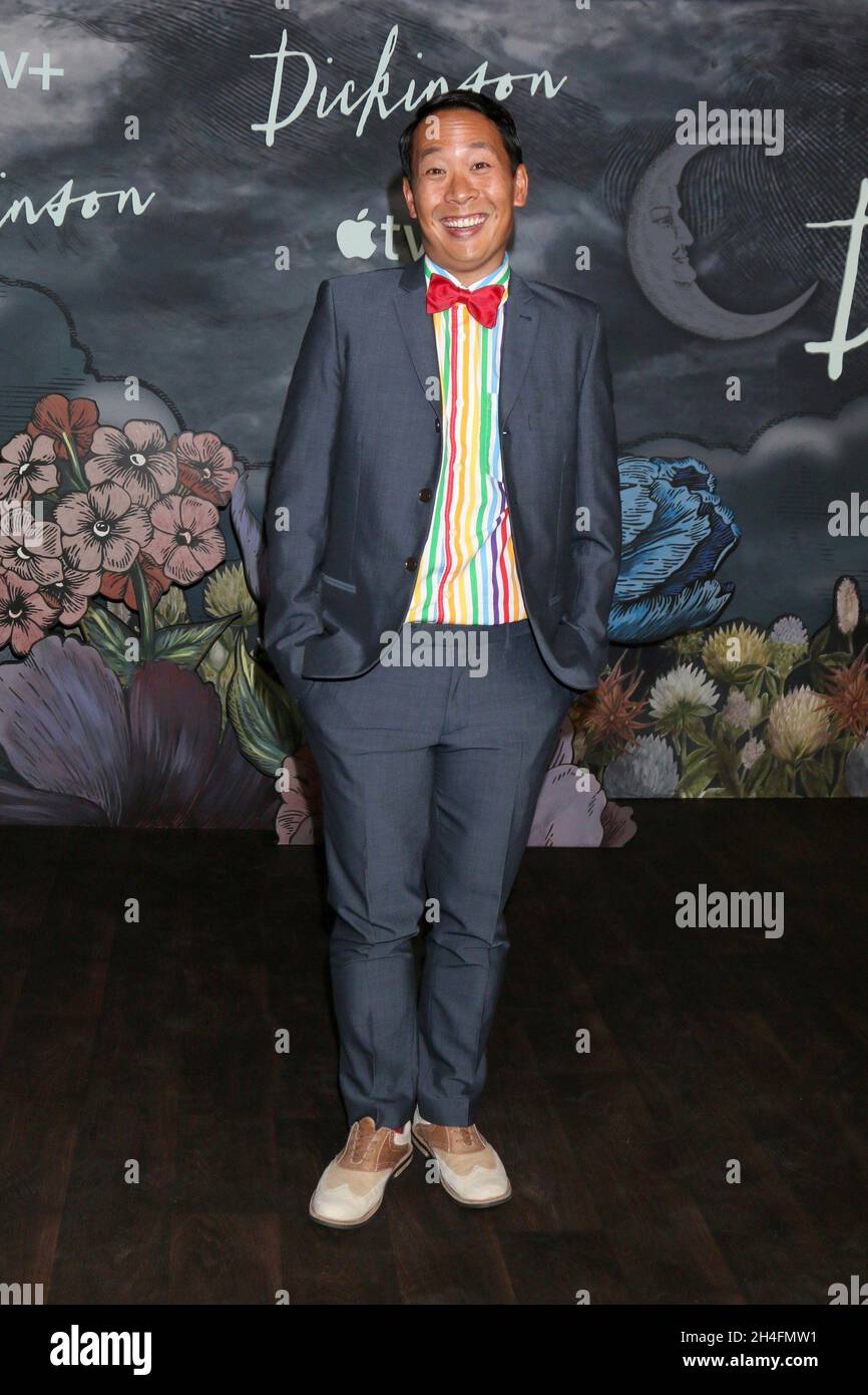 Los Angeles, CA. 1st Nov, 2021. Kevin Yee at arrivals for DICKINSON ...