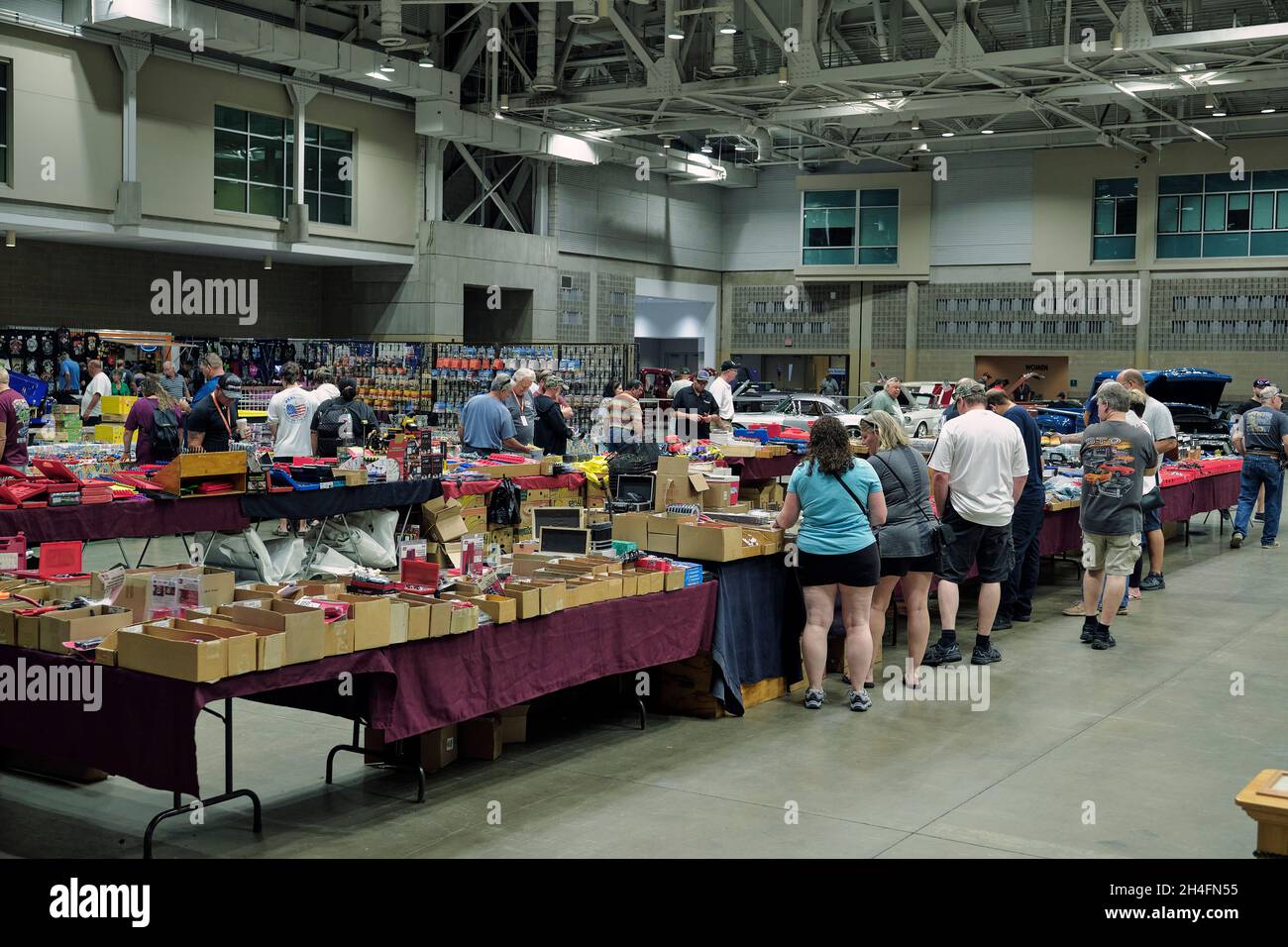 Car show guests shop for tools and car related merchandise in the Ocean ...