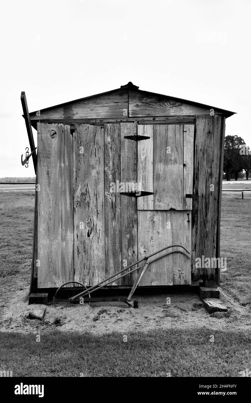 Cotton storage building Stock Photo - Alamy
