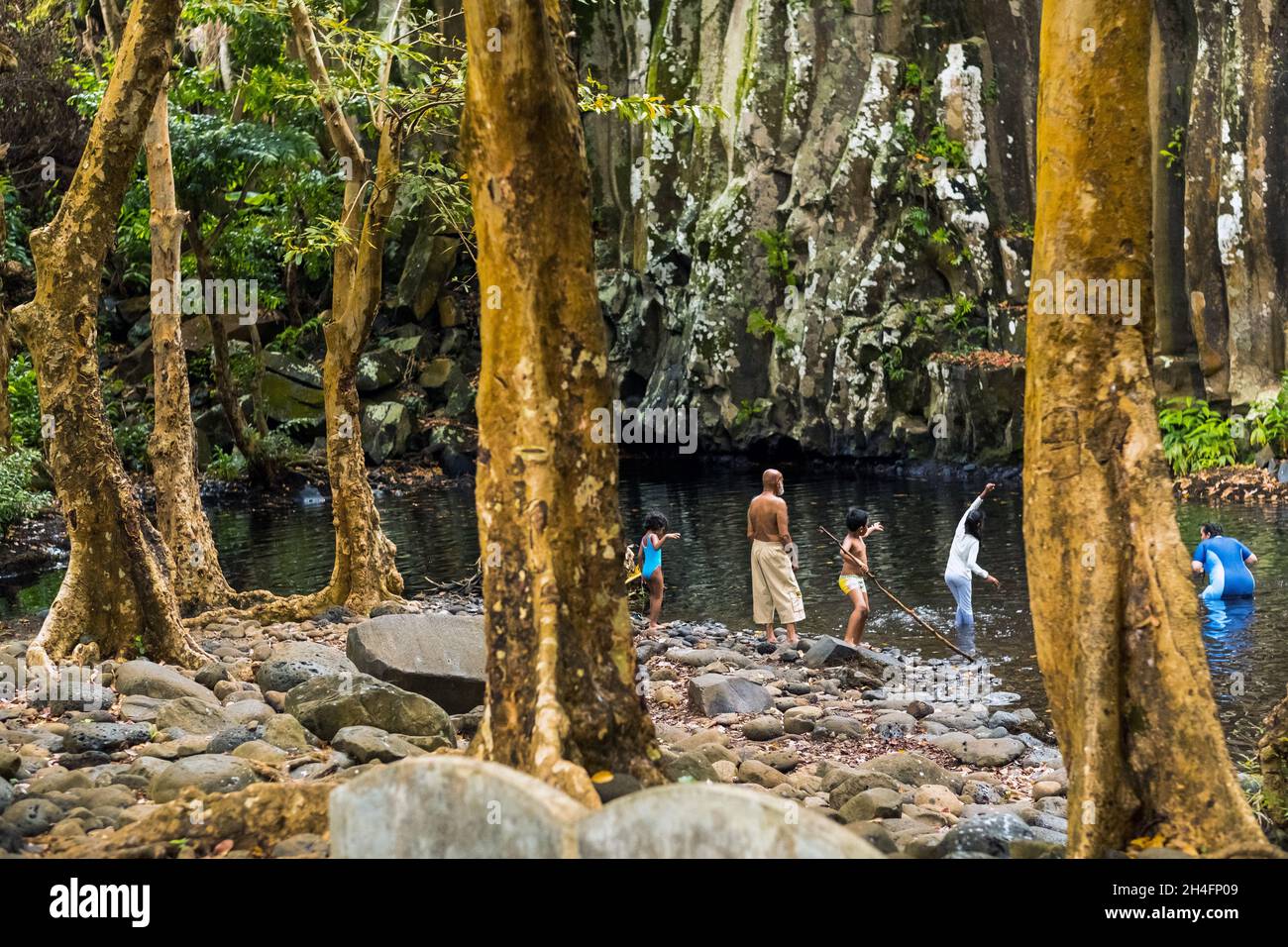 People near jungle waterfall hi-res stock photography and images - Alamy