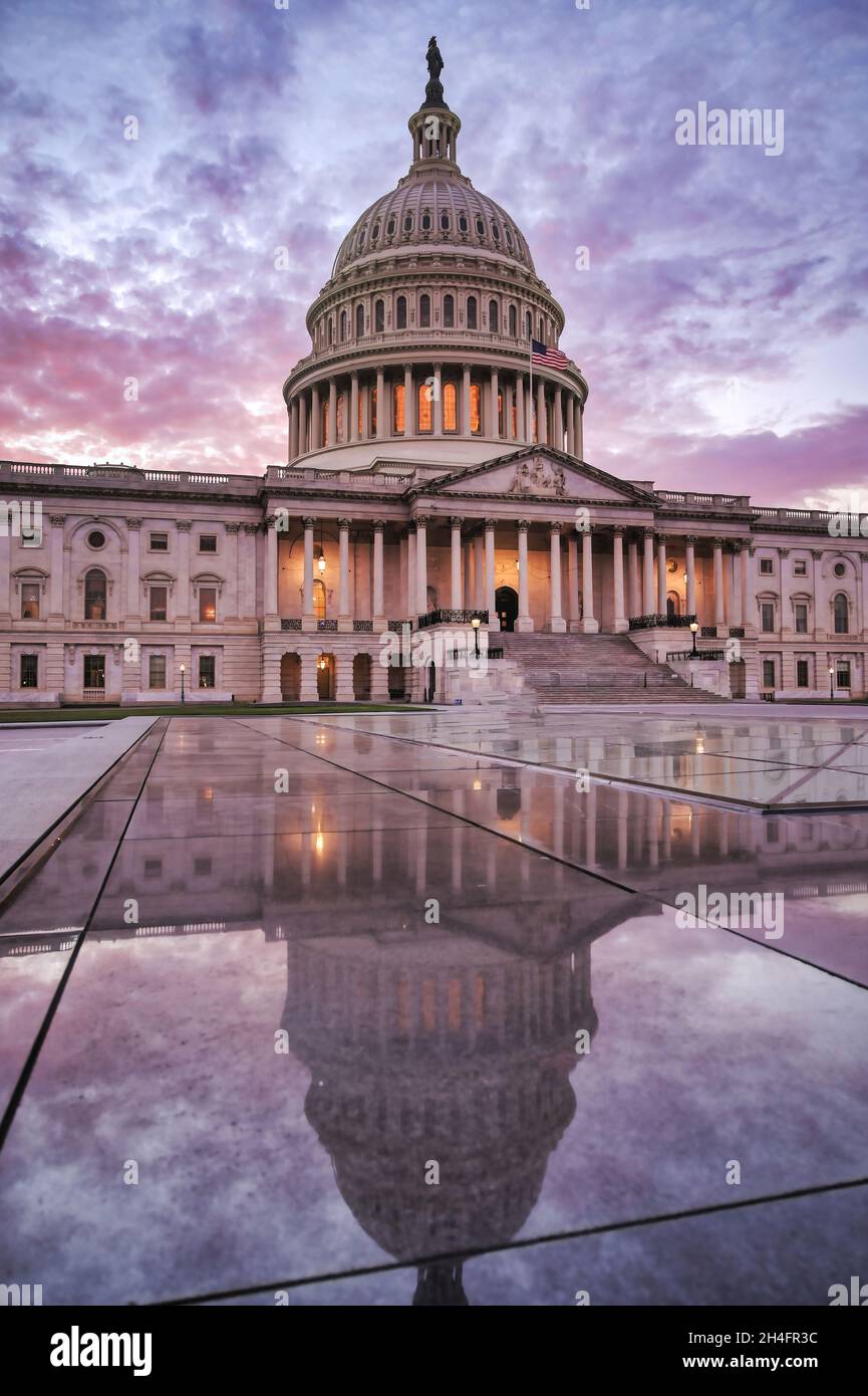 Washing dc with flag hi-res stock photography and images - Alamy