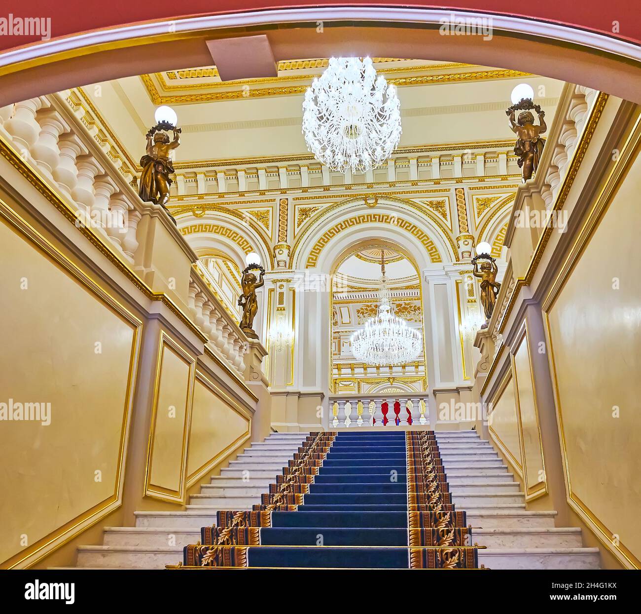 KYIV, UKRAINE - JUNE 25, 2021: The Main Staircase of Mariinskyi Palace ...