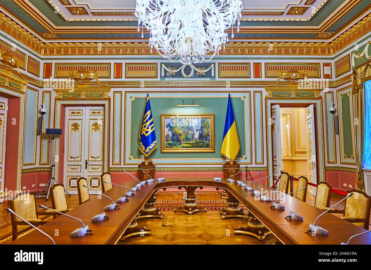 KYIV, UKRAINE - JUNE 25, 2021: The Meeting Room of Mariinskyi Palace ...