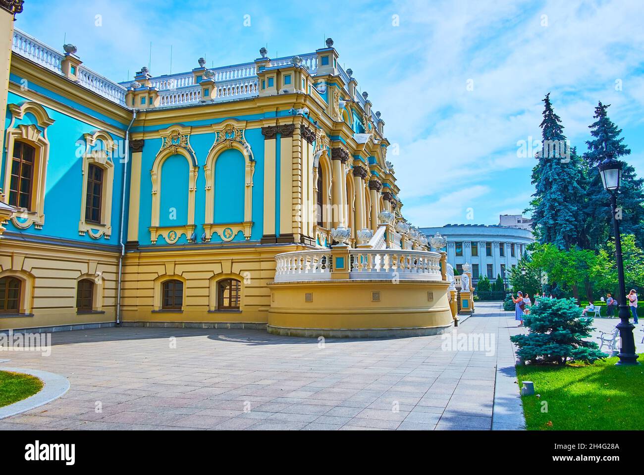 The Baroque Mariinskyi Palace is one of the most beautiful and elegant ...