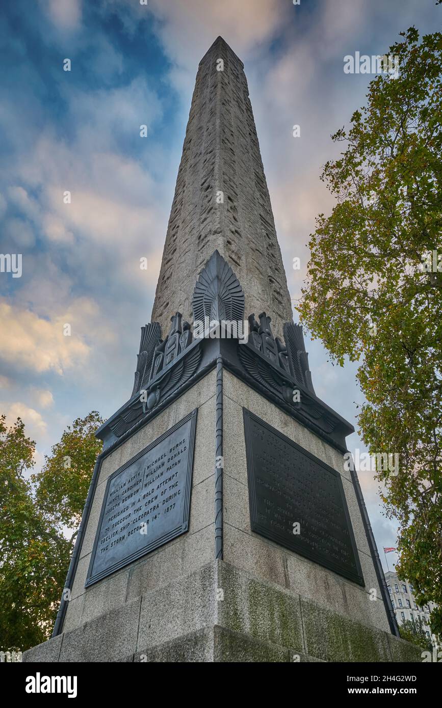 cleopatra;s needle london egyptian obilisk in london Stock Photo - Alamy