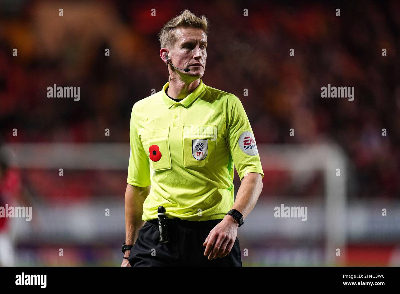 Referee scott oldham hi-res stock photography and images - Alamy