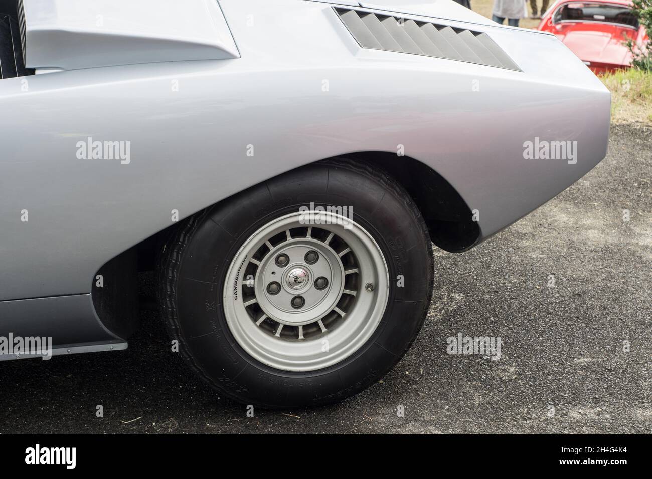 Countach v12 hi-res stock photography and images - Alamy