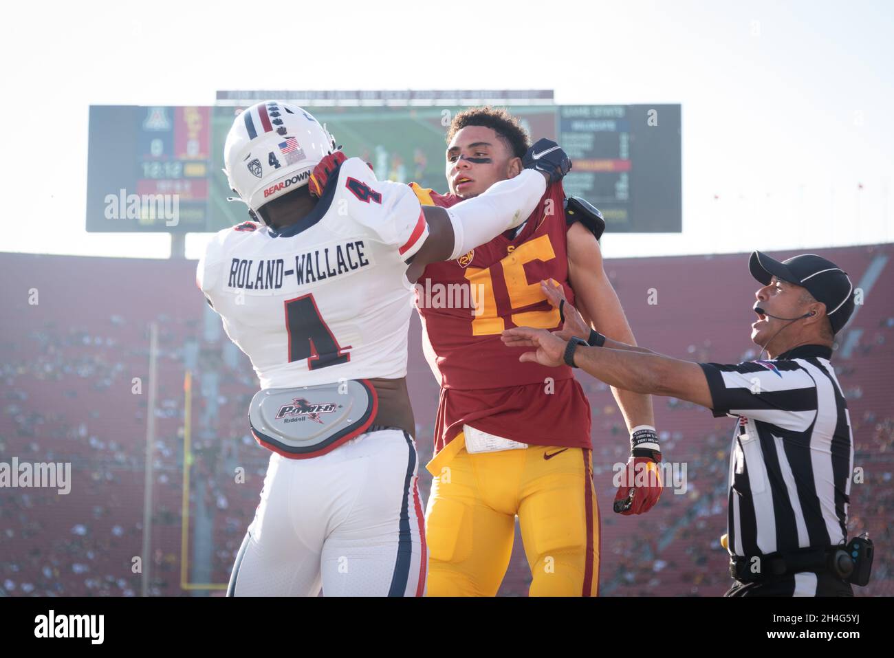 Southern California Trojans wide receiver Drake London (15) gets in a ...