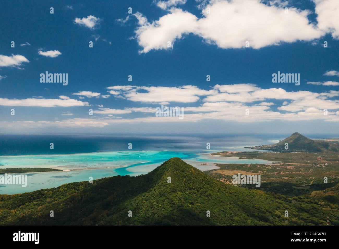 Bird's-eye view of the mountains and fields of the island of Mauritius ...