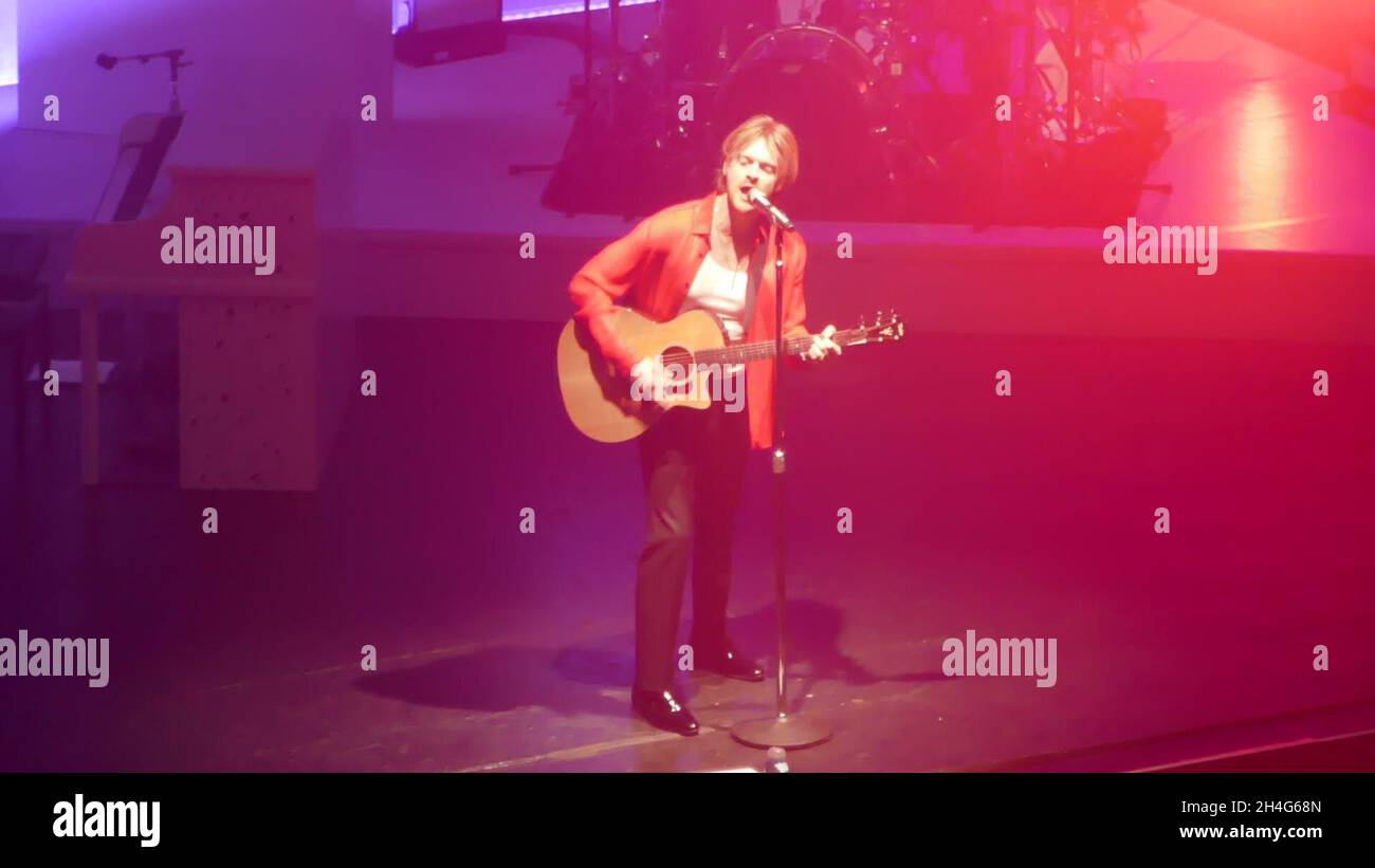 Los Angeles, California, USA 27th October 2021 Musician/singer Finneas ...