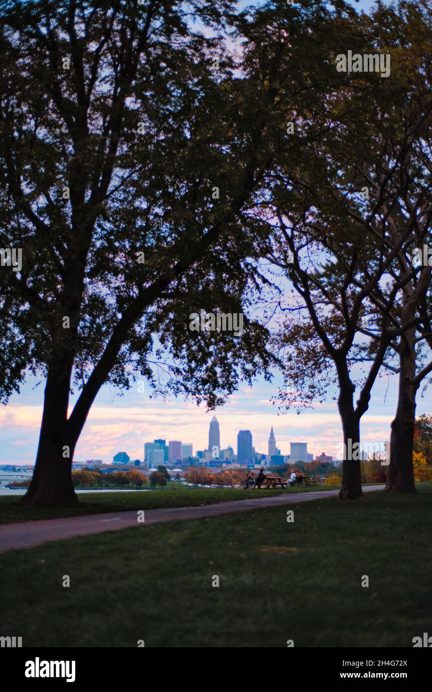 Cleveland skyline guardian of traffic hi-res stock photography and ...