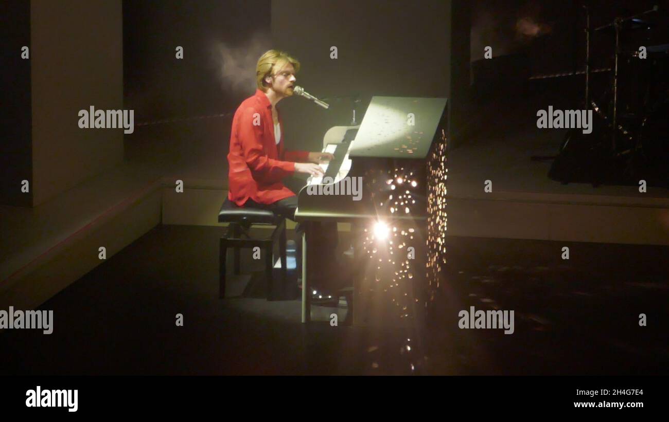 Los Angeles, California, USA 27th October 2021 Musician/singer Finneas ...