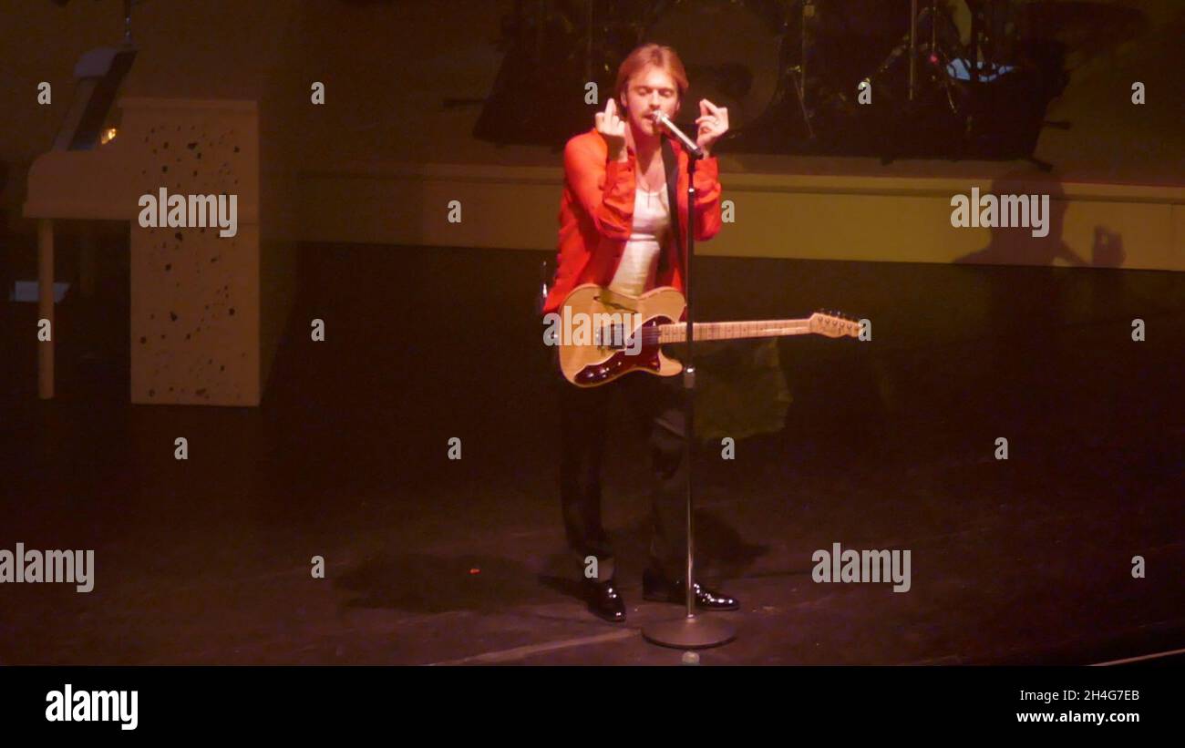 Los Angeles, California, USA 27th October 2021 Musician/singer Finneas ...