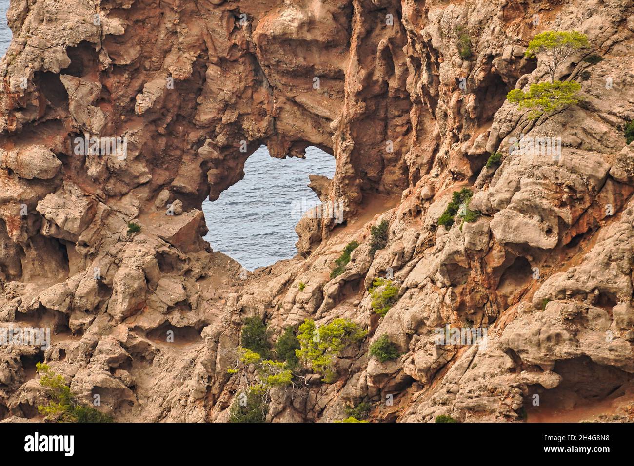 Mallorca Bild Felsen Sa Foradada Stock Photo - Alamy