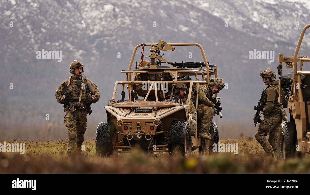 Alaska Air National Guardsmen assigned to the 212th Rescue Squadron ...
