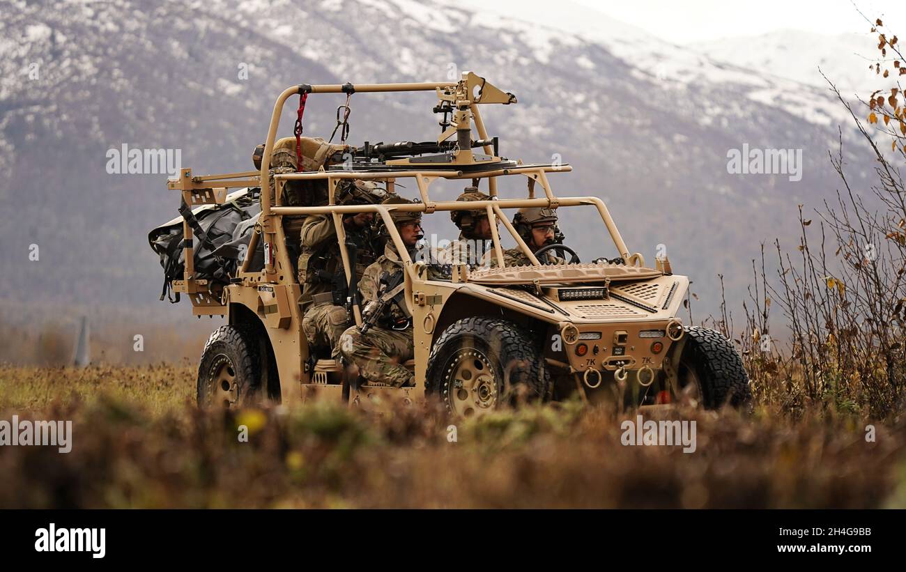Alaska Air National Guardsmen assigned to the 212th Rescue Squadron ...