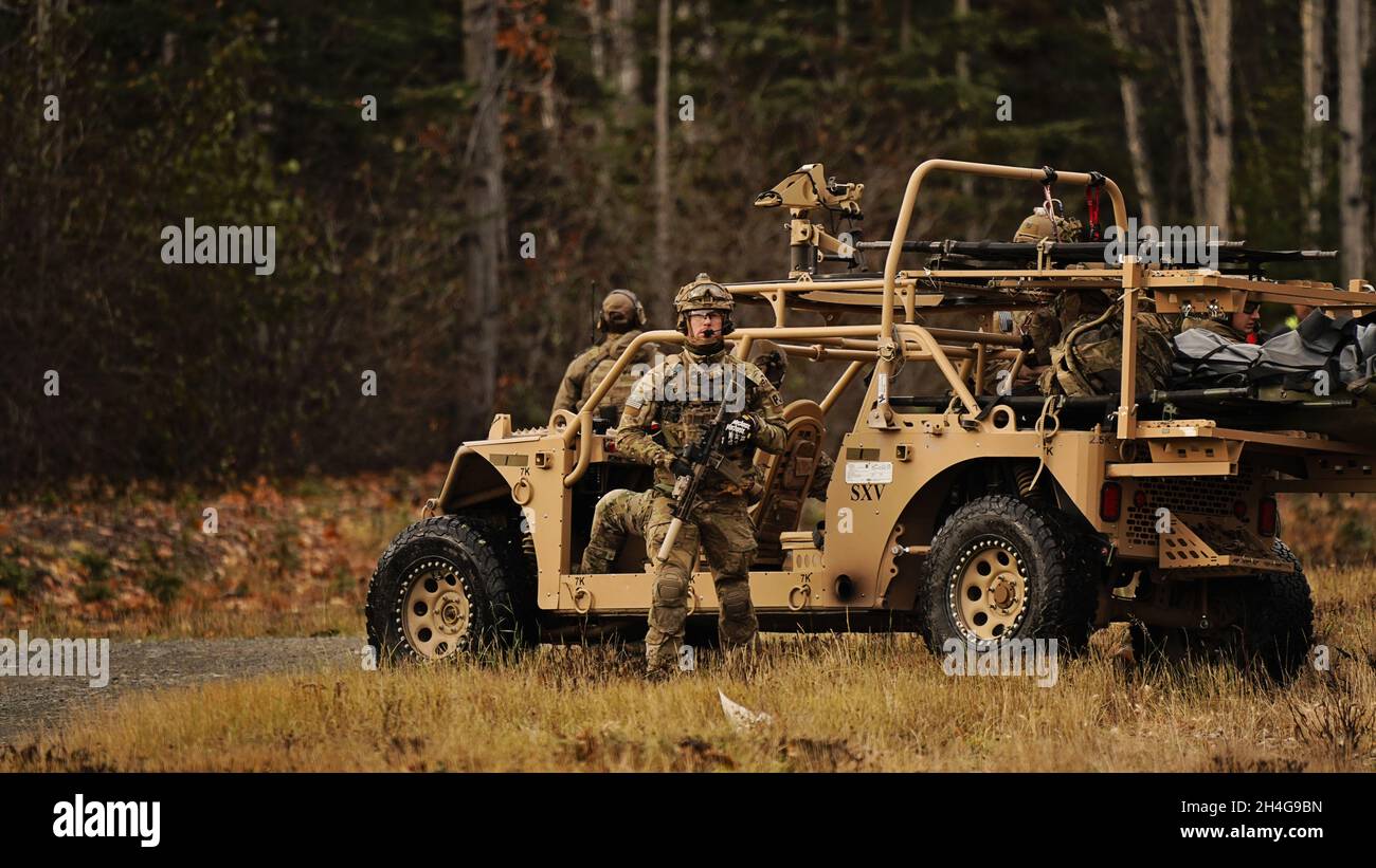 Alaska Air National Guardsmen assigned to the 212th Rescue Squadron ...