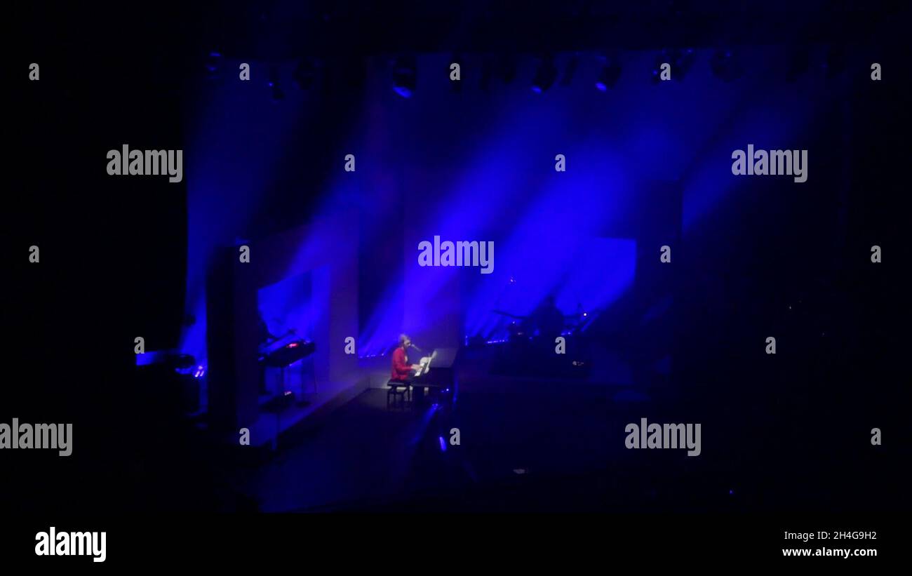 Los Angeles, California, USA 27th October 2021 Musician/singer Finneas ...