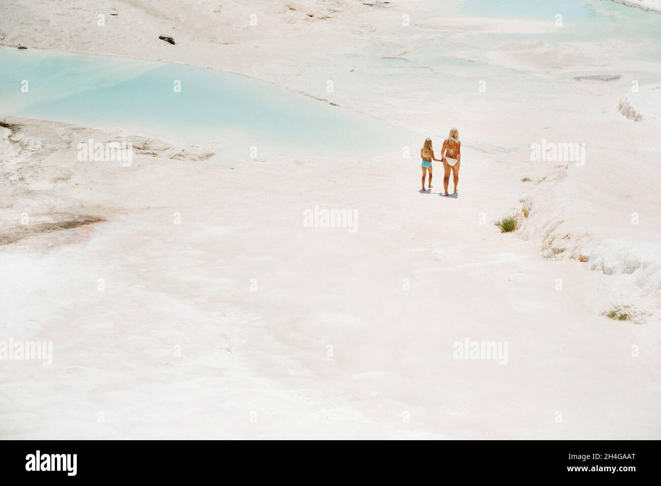 People bathing in pamukkale turkey hi-res stock photography and images ...