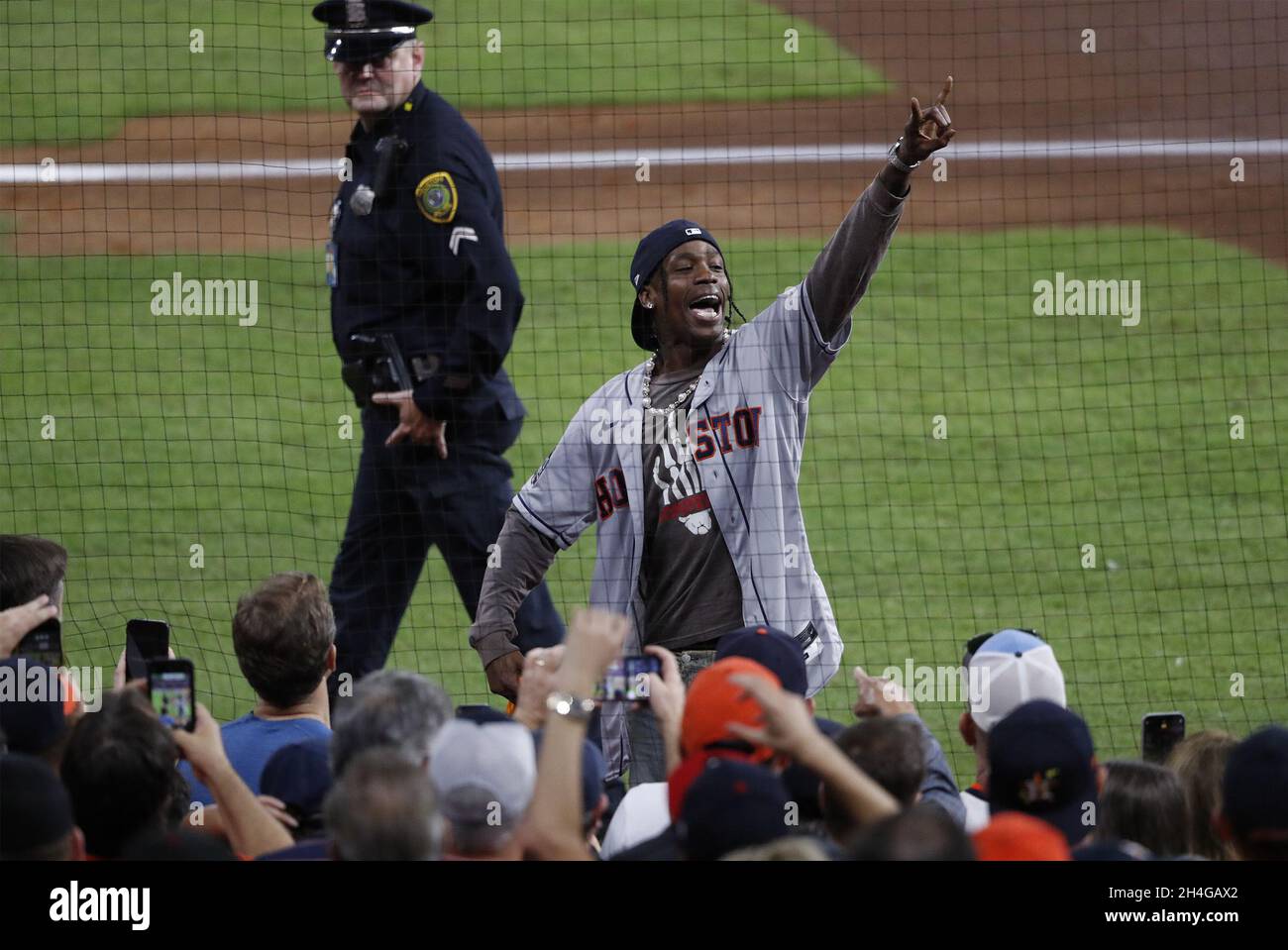 Houston, United States. 02nd Nov, 2021. Rapper Travis Scott responds ...