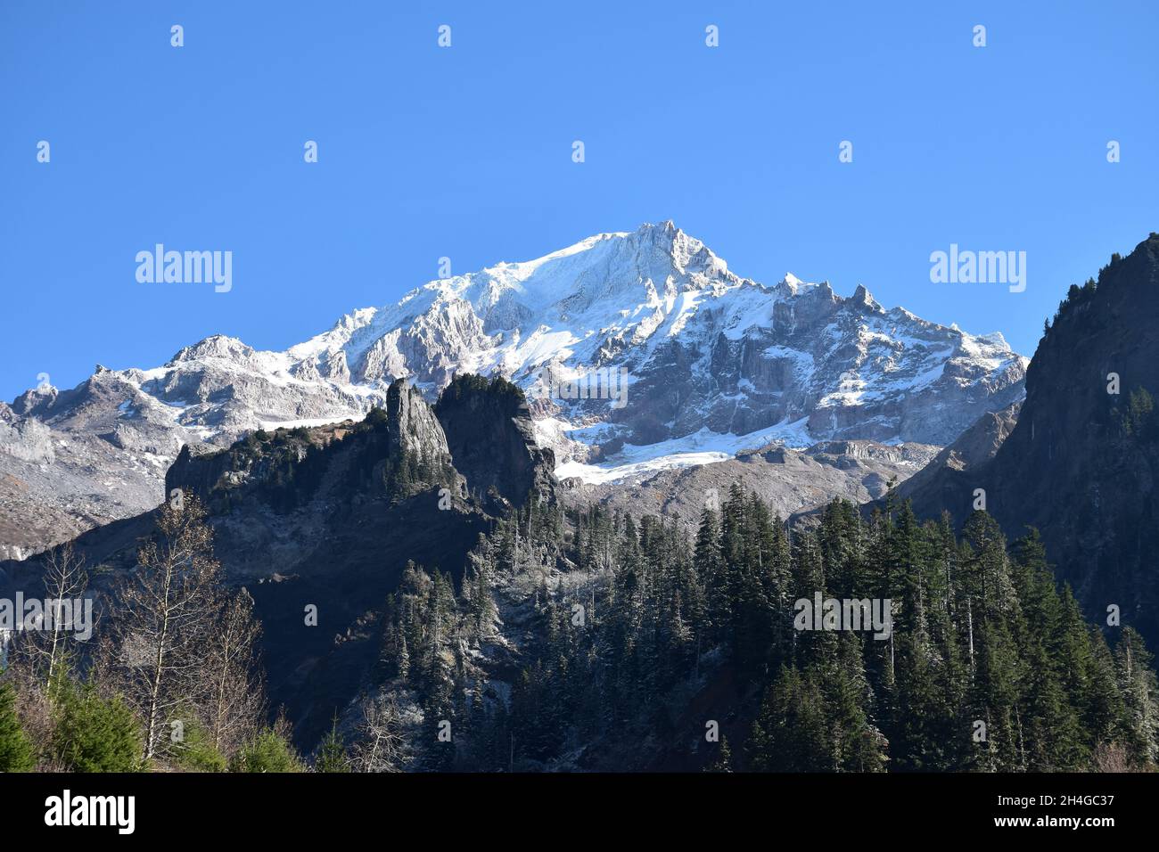 Spectacular views on a clear October day on the McNeil Point Trail in ...