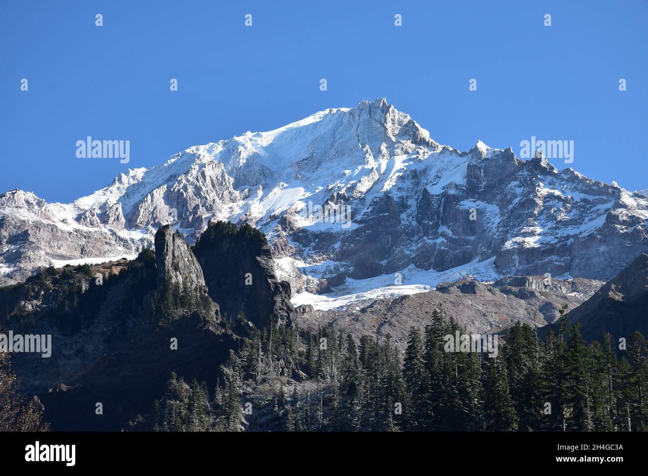Spectacular views on a clear October day on the McNeil Point Trail in ...