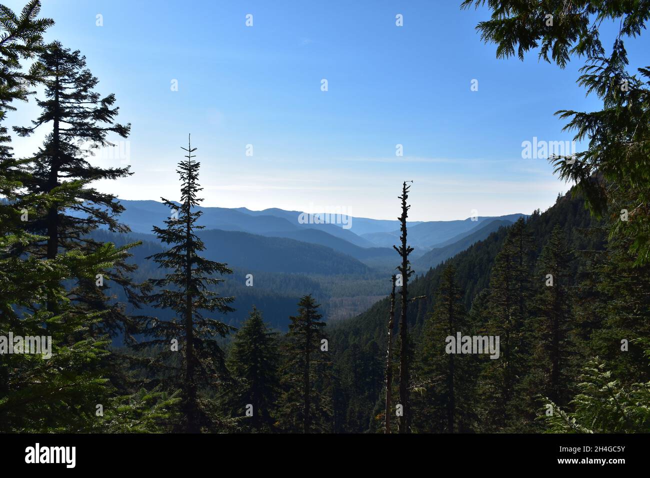 Spectacular views on a clear October day on the McNeil Point Trail in ...