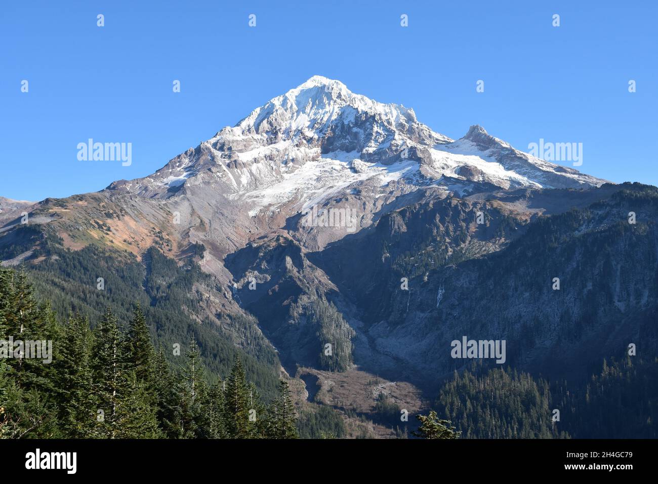 Spectacular views on a clear October day on the McNeil Point Trail in ...