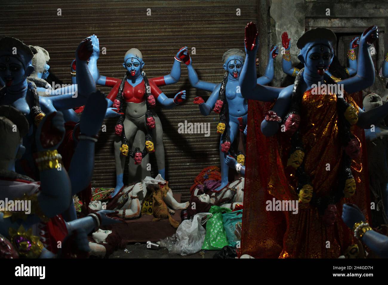 Kolkata, India. 02nd Nov, 2021. As only one day is left for Kali Puja ...