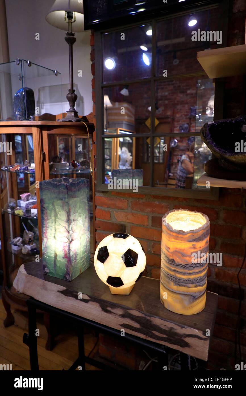 Crystals, gems and fossils products display in Agate Designs a minerals ...