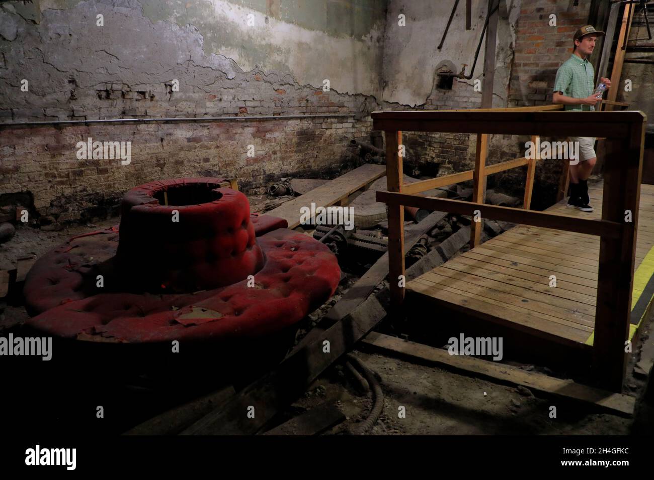 Pioneer furniture hi-res stock photography and images - Alamy