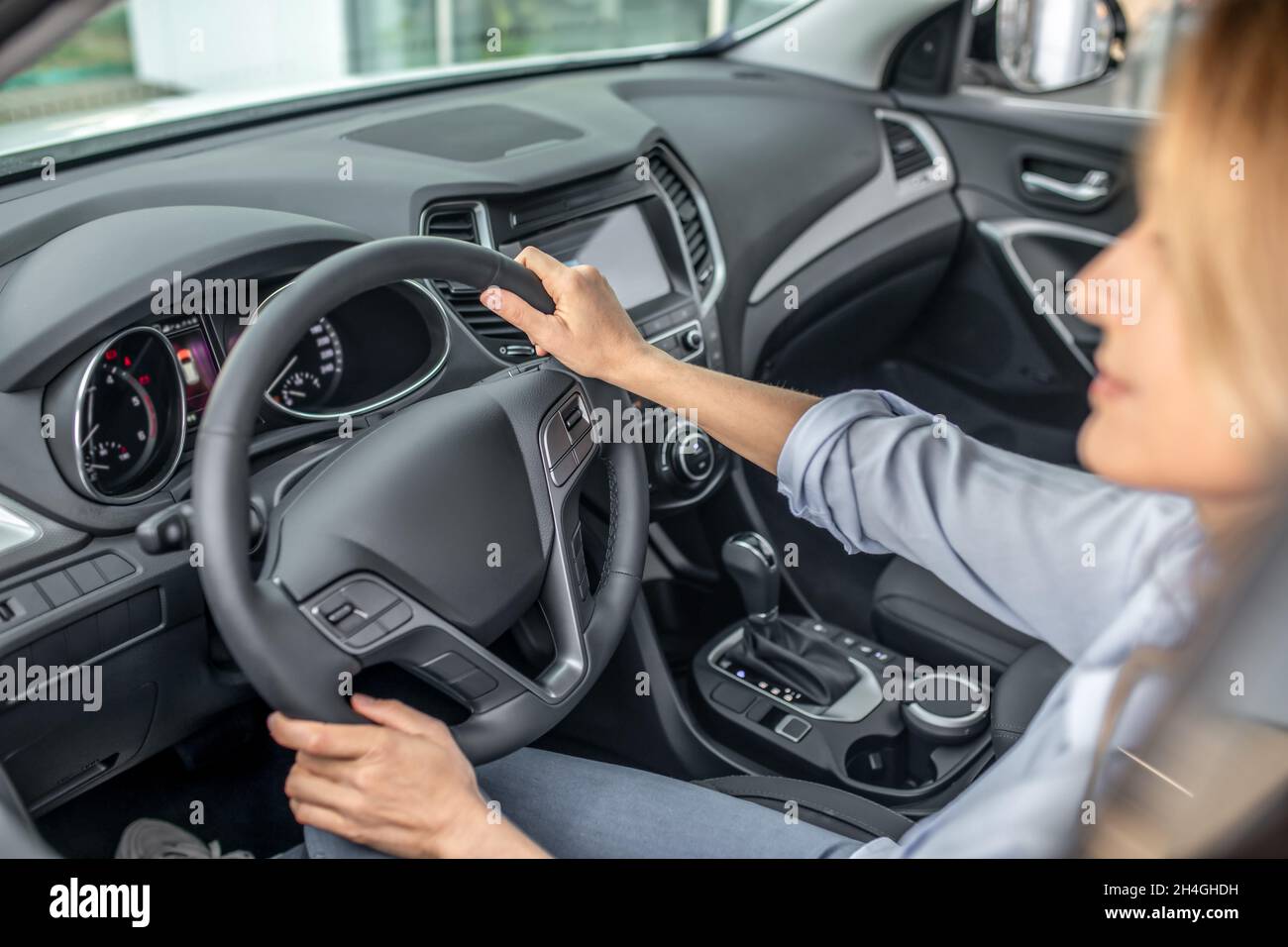 Driving profile hi-res stock photography and images - Alamy