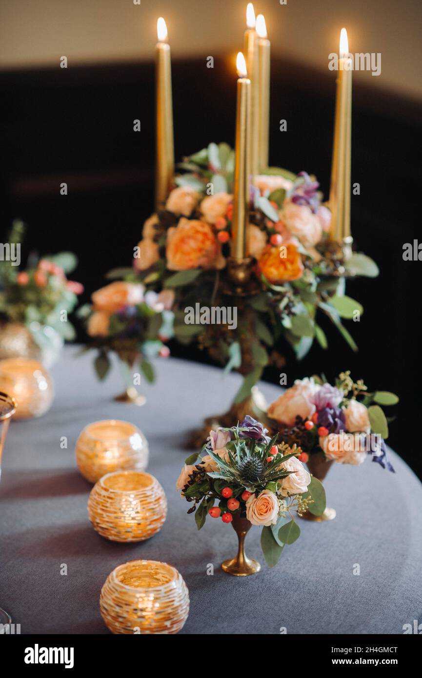 Candlelight table castle hi-res stock photography and images - Alamy