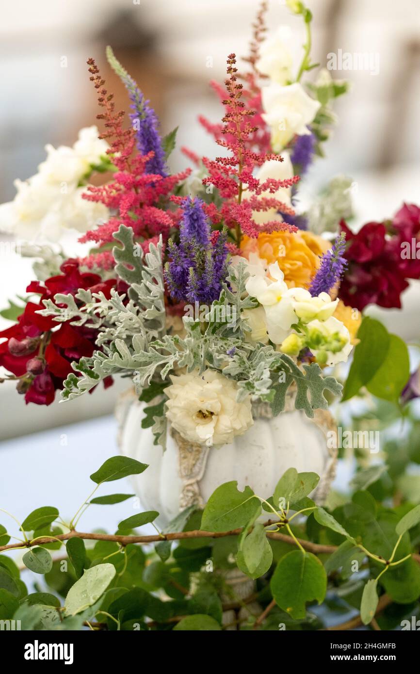 Candlelight table castle hi-res stock photography and images - Alamy