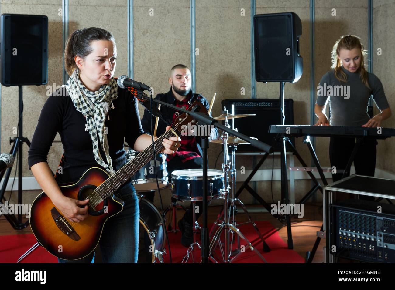 Band of trios hi-res stock photography and images - Alamy