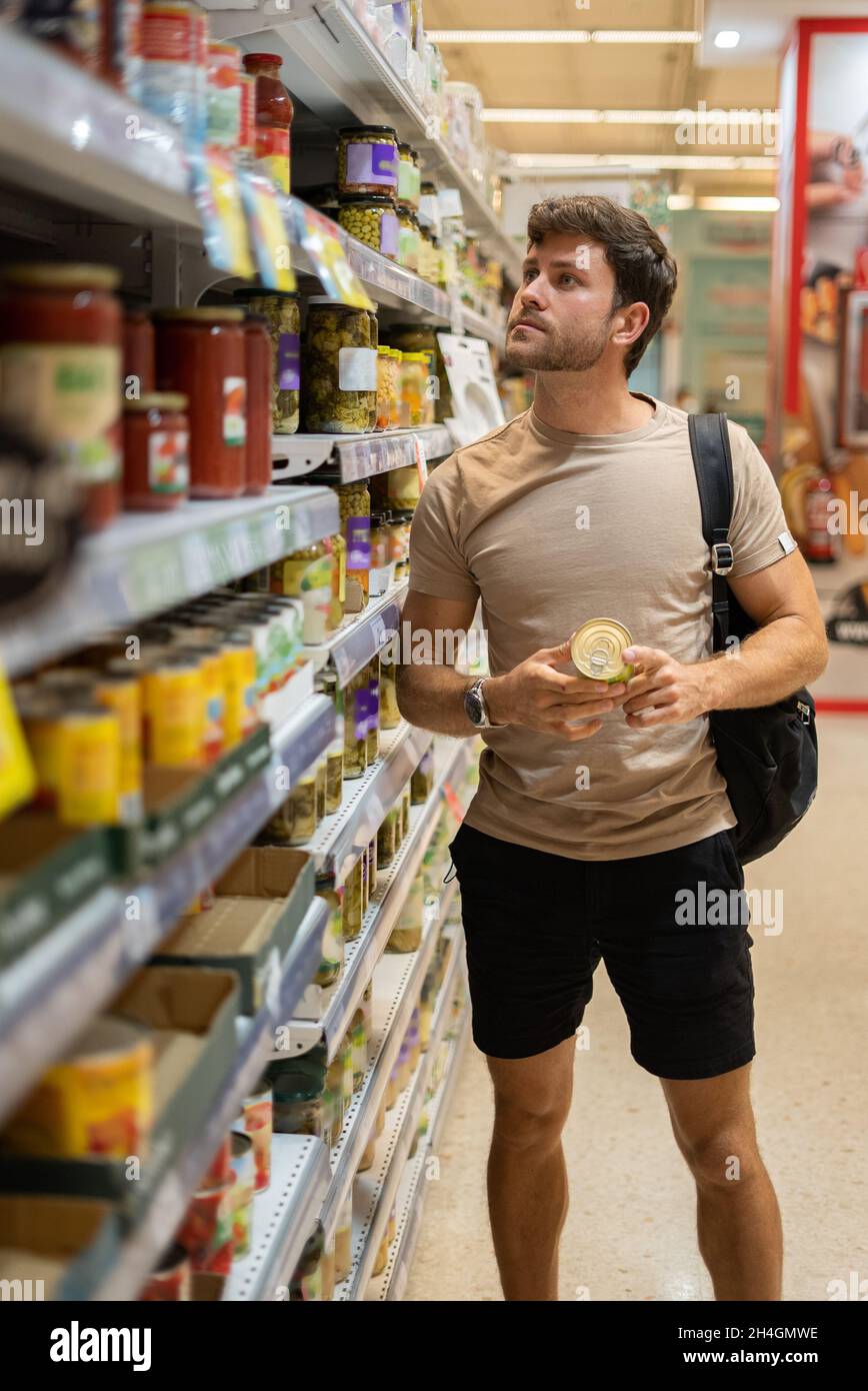 Grocery visiting hi-res stock photography and images - Alamy