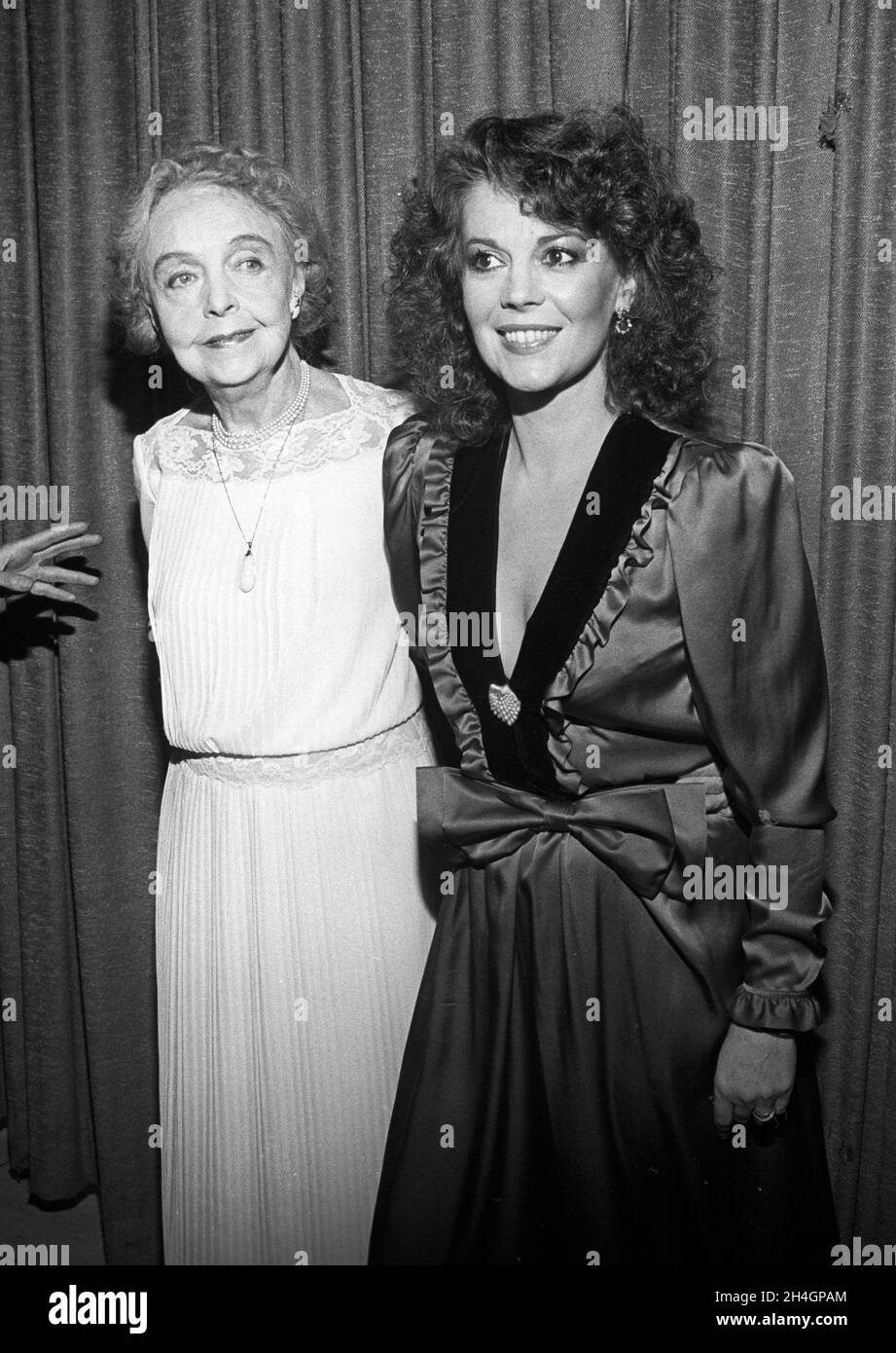 Lillian Gish and Natalie Wood at A Gift Of Music at Metromedia Square ...