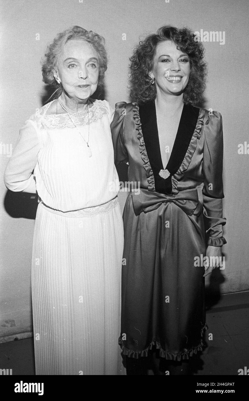 Lillian Gish and Natalie Wood at A Gift Of Music at Metromedia Square ...