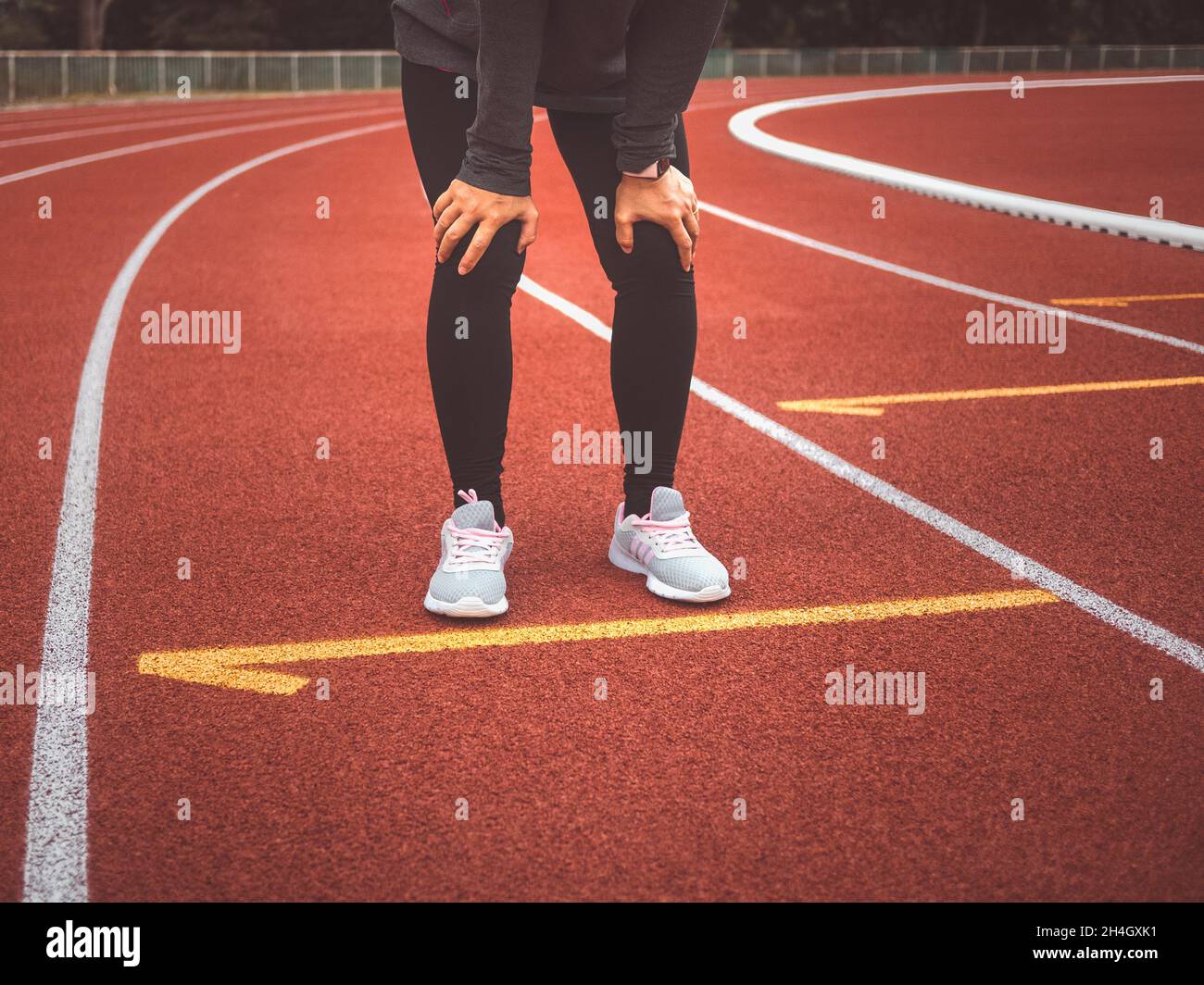 Woman competition track rest hi-res stock photography and images - Alamy